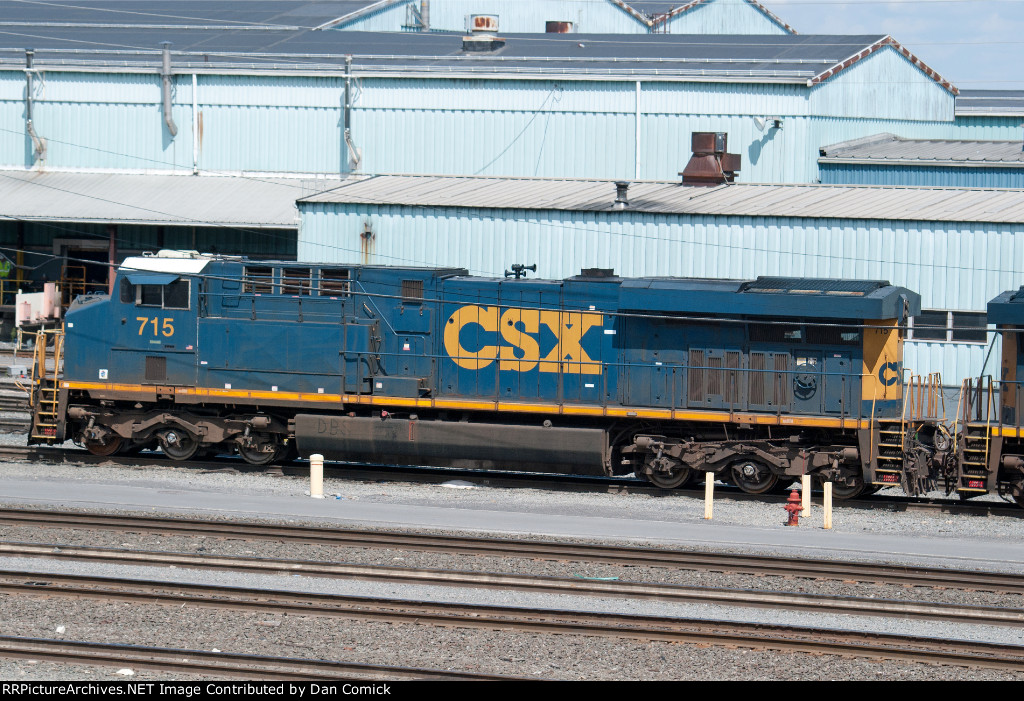 CSX 715